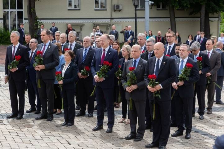 Megérkeztek Kijevbe a NATO összes tagállamának képviselői | Kárpátinfo.net